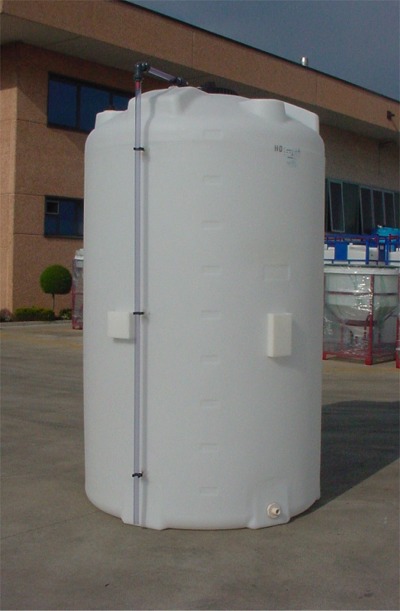 Astro srl - CVC 50 serbatoi industriali in polietilene per liquidi